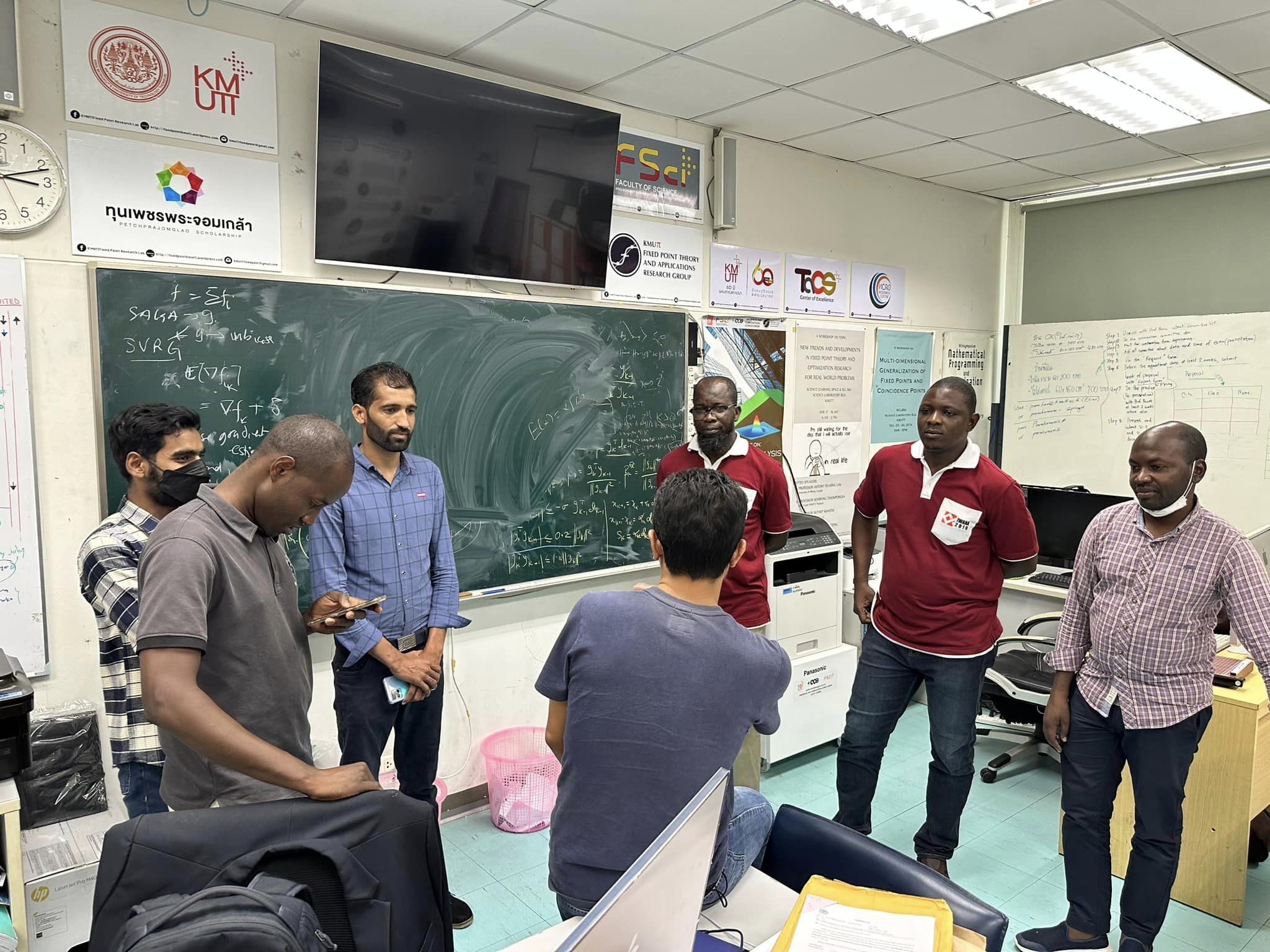 Thank you Professor Dr.Rabian Wangkeeree and his Ph.D. students for visiting our Fixed Point Lab ...